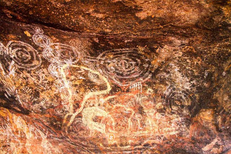 7 Things They Don’t Tell You About Visiting Uluru | Snowys Blog